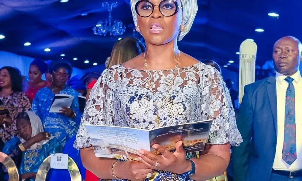 Ogun State First Lady, Bamidele Abiodun Remains In Shadow Of Husband ...